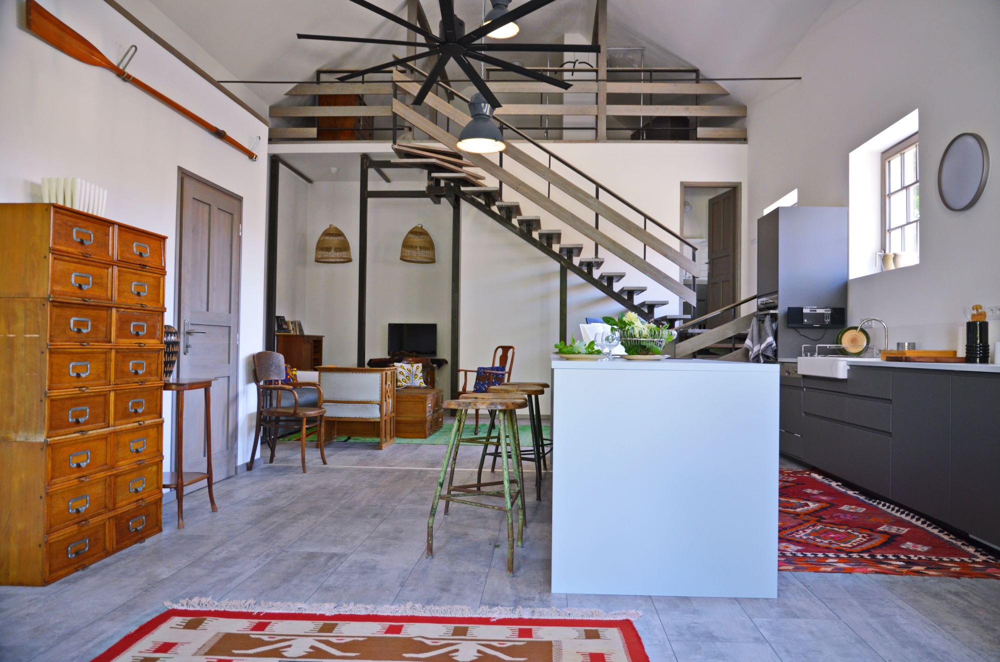 Vizitkártya: Köveskáli anzix